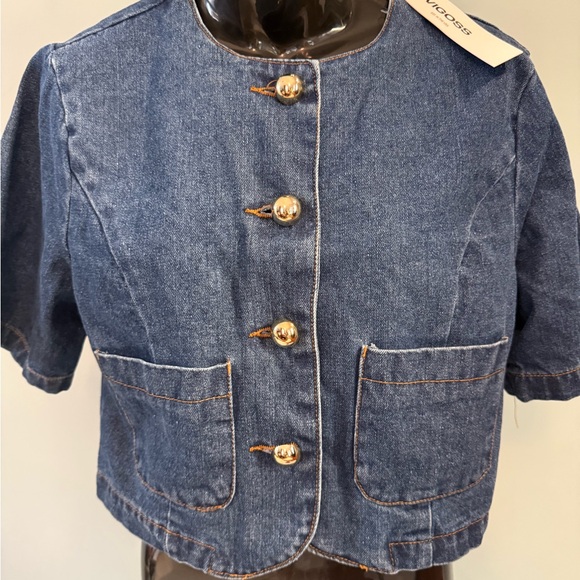 Vigoss | Tops | Vigoss Blue Denim Buttonup Top | Poshmark